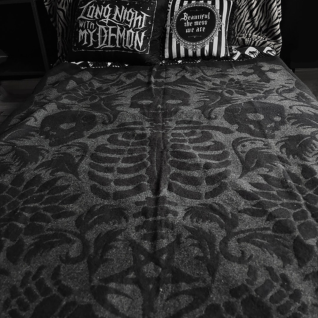 Skull Thin Blanket dahlia and Skull Blanket-gothic Vampire Blanket-dark ...