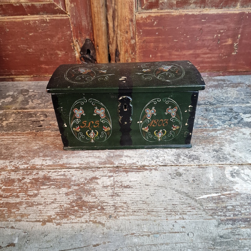 Reclaimed Wood Chest - Etsy