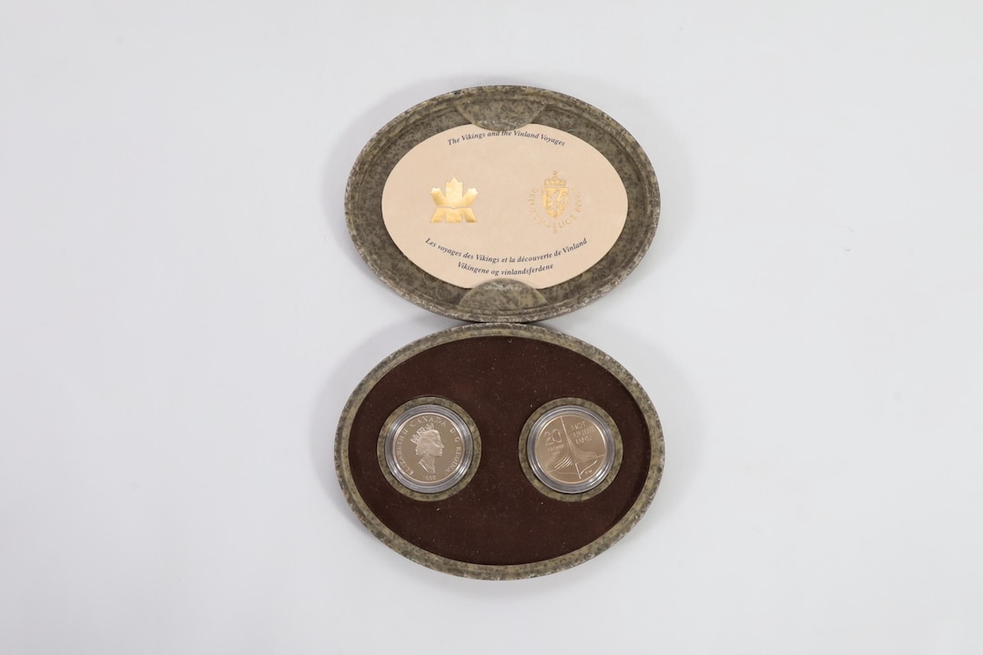 Special Edition Dual Coin Set Commemorating Royal Canadian Mint & the ...