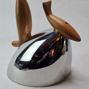 Whale-inspired Mid-century Art Piece Alessi Pito Tea Kettle Frank Gehry ...