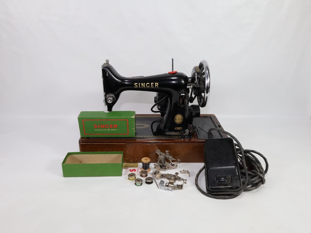 1953 Vintage Singer Electric Sewing Machine | Industrial Sewing Machine ...