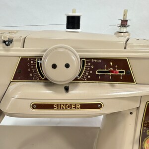 Vintage Singer 401G Slant 'O' Matic Heavy-duty Sewing Machine - Perfect ...
