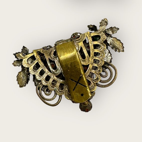 Max Neiger Brooches - Gem