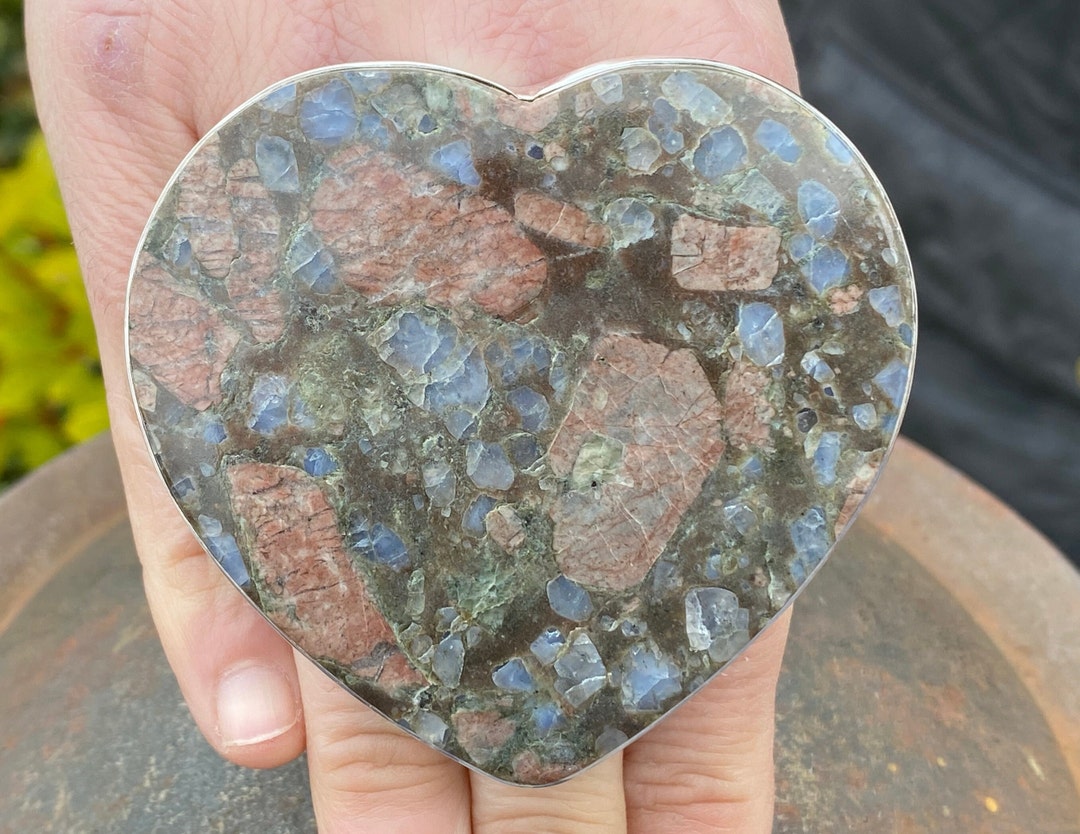 Very Large Que Sera / Llanite (size R 1/2 , 9) Heart Ring in 925 ...