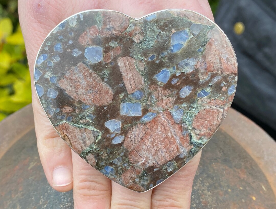 Very Large Que Sera / Llanite (size R 1/2 , 9) Heart Ring in 925 ...