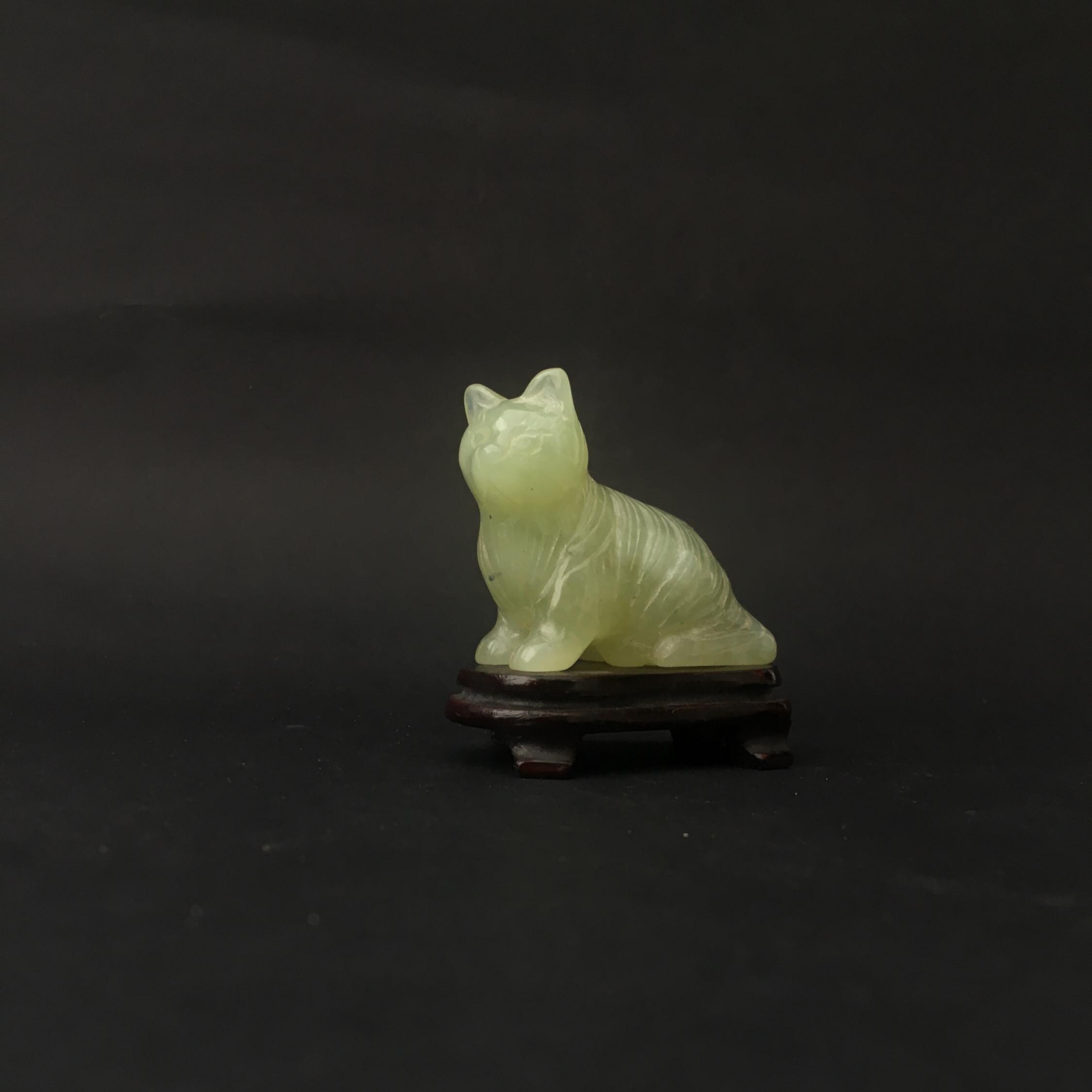 Green Jade Cat Figurine - Symbol of Protection, Harmony & Good Fortune ...