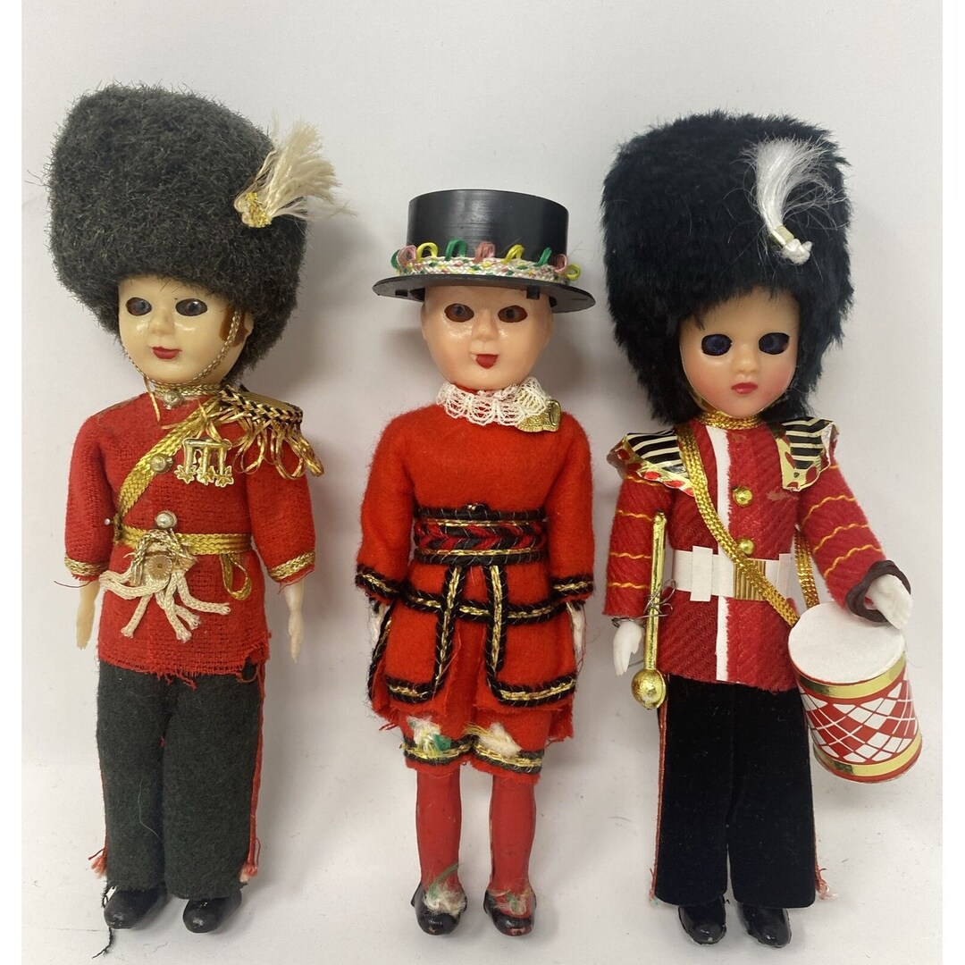 Set of 3 Vintage British Boy Color Guard Beefeater Sleepy Eye Dolls - Etsy