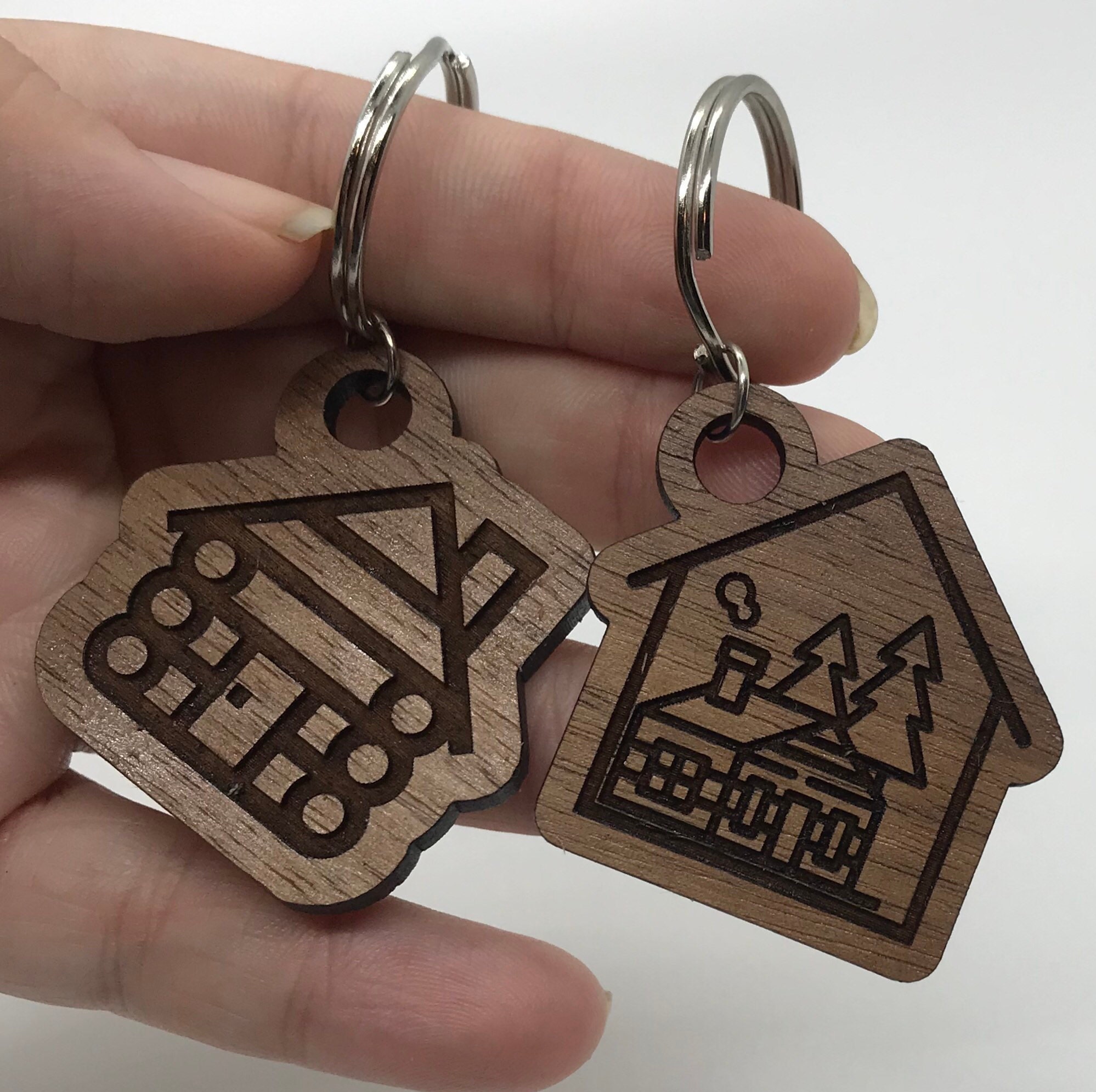 Wood Cabin Keychain Custom Engraved Keychain Vacation Home | Etsy