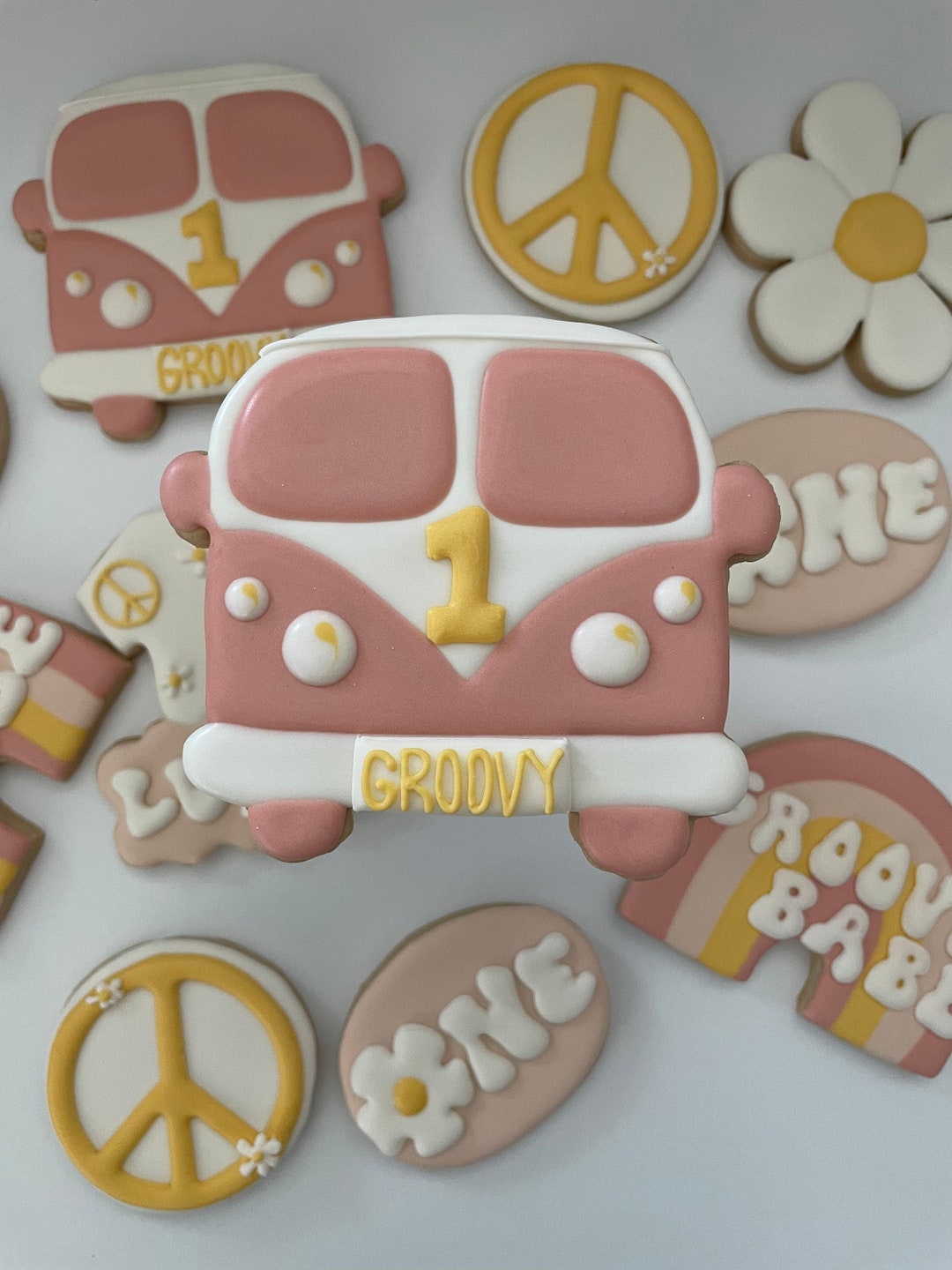 Vintage Bus Cookie Cutter STL File: Retro Hippie Design (digital ...