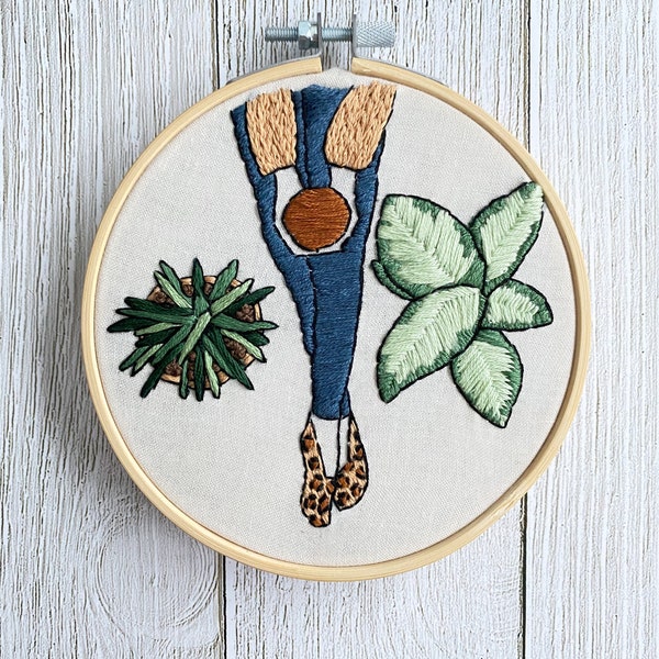 Embroidery Hoop - Etsy Canada