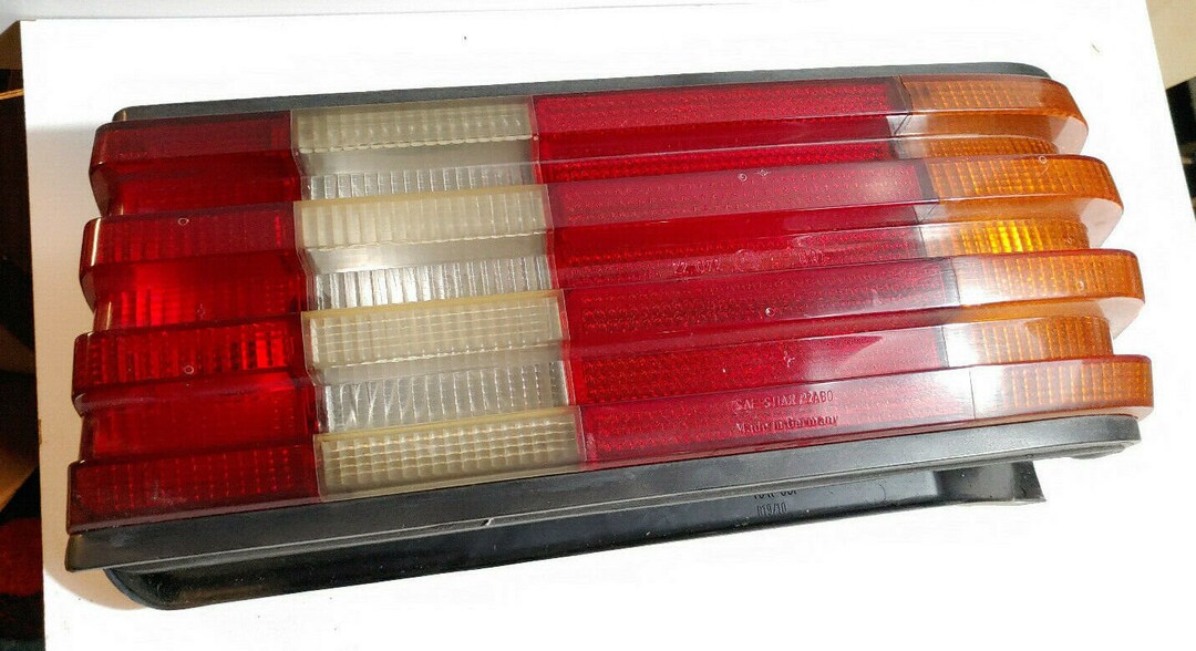 OEM Mercedes-benz W126 300SD Right Tail Light Assembly Excellent 500 ...