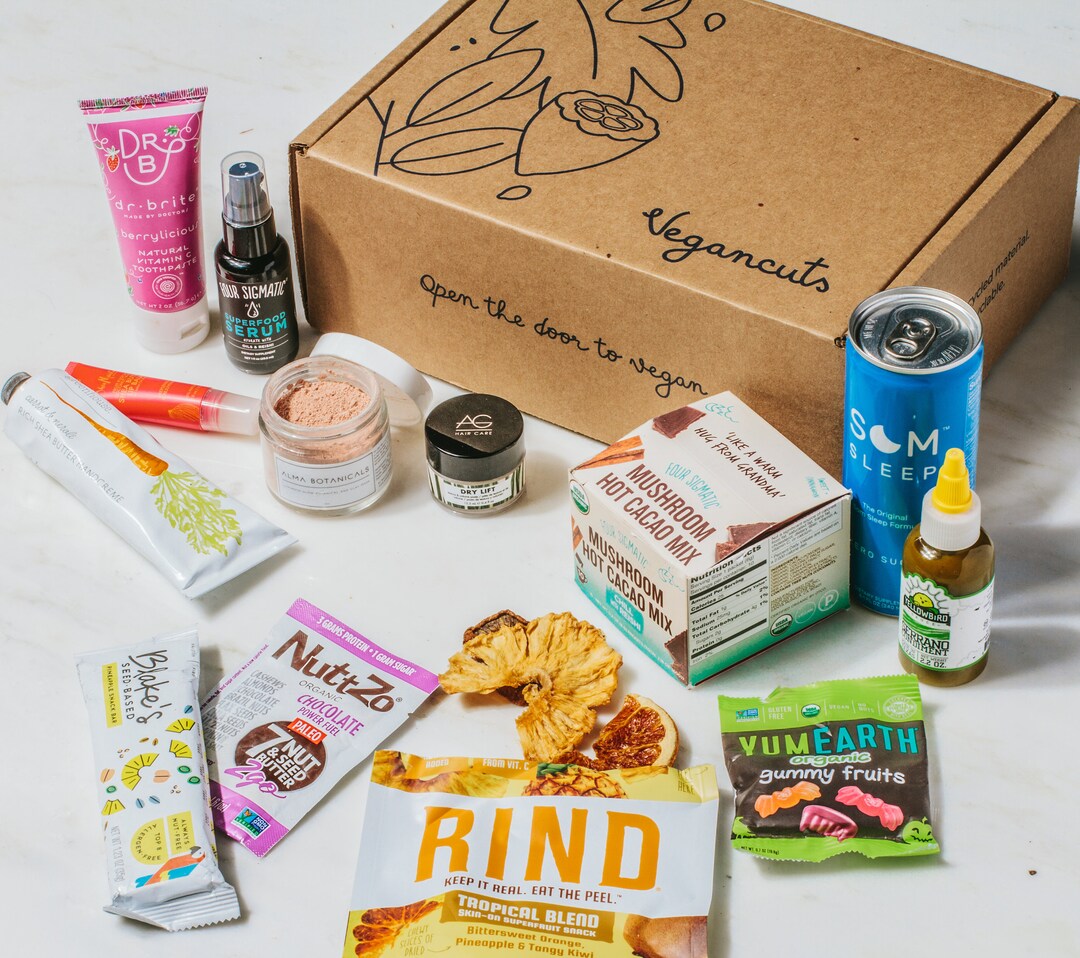 Premium Vegan Beauty & Snack Box: 7 Luxurious Cruelty-free Skin and ...