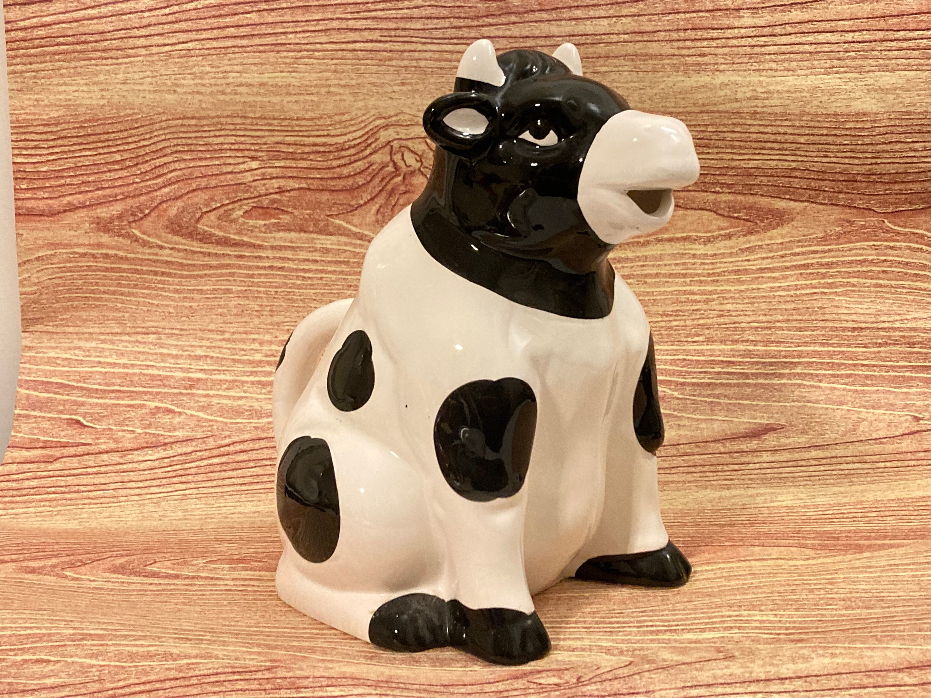 Vintage Black & White Sitting Holstein Cow Pitcher Cow Plate Farmhouse ...
