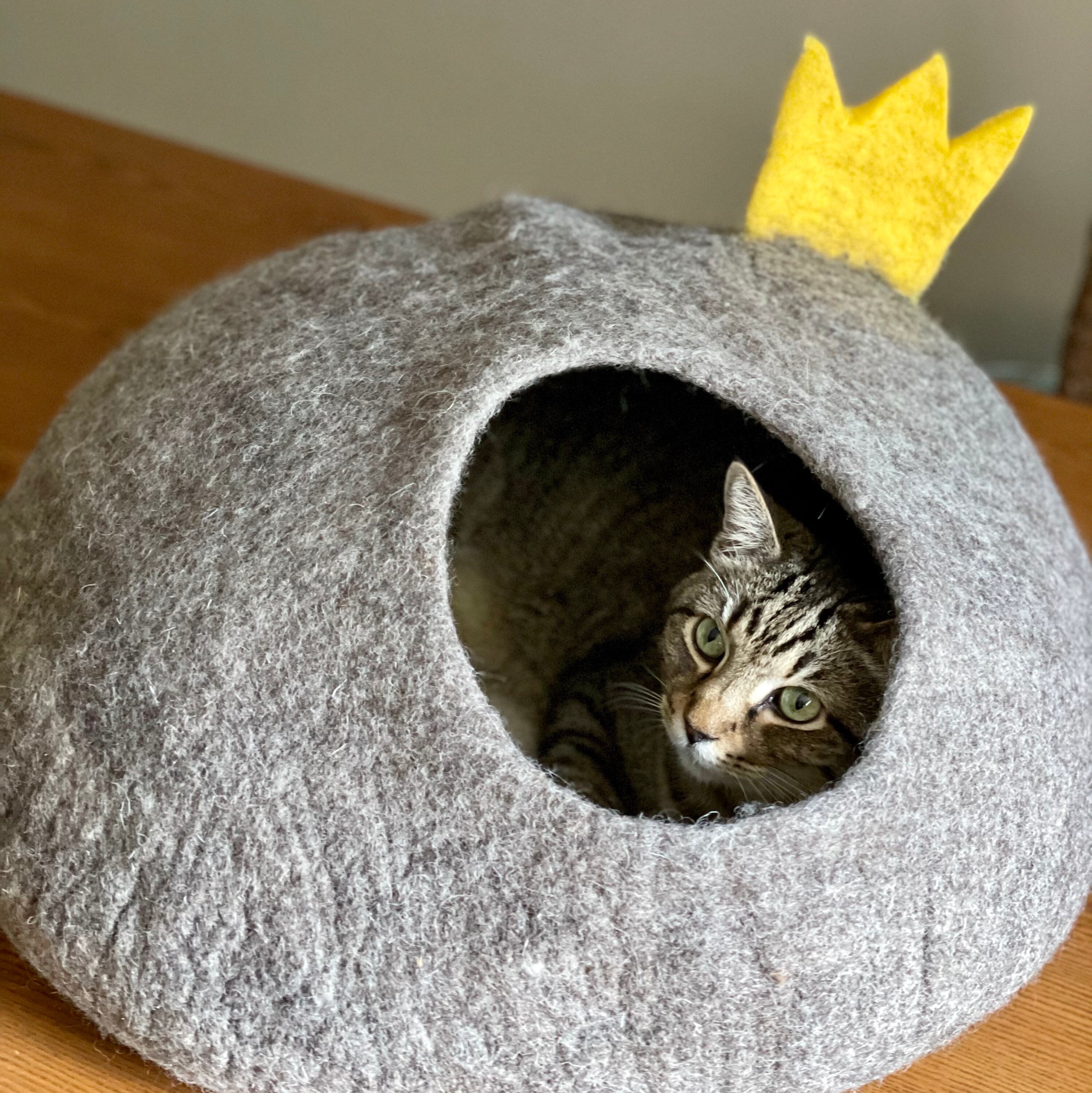 Large Cat Cave, Cat Bed, Cat House 100% Wool Felted, Free Fast Shipping ...