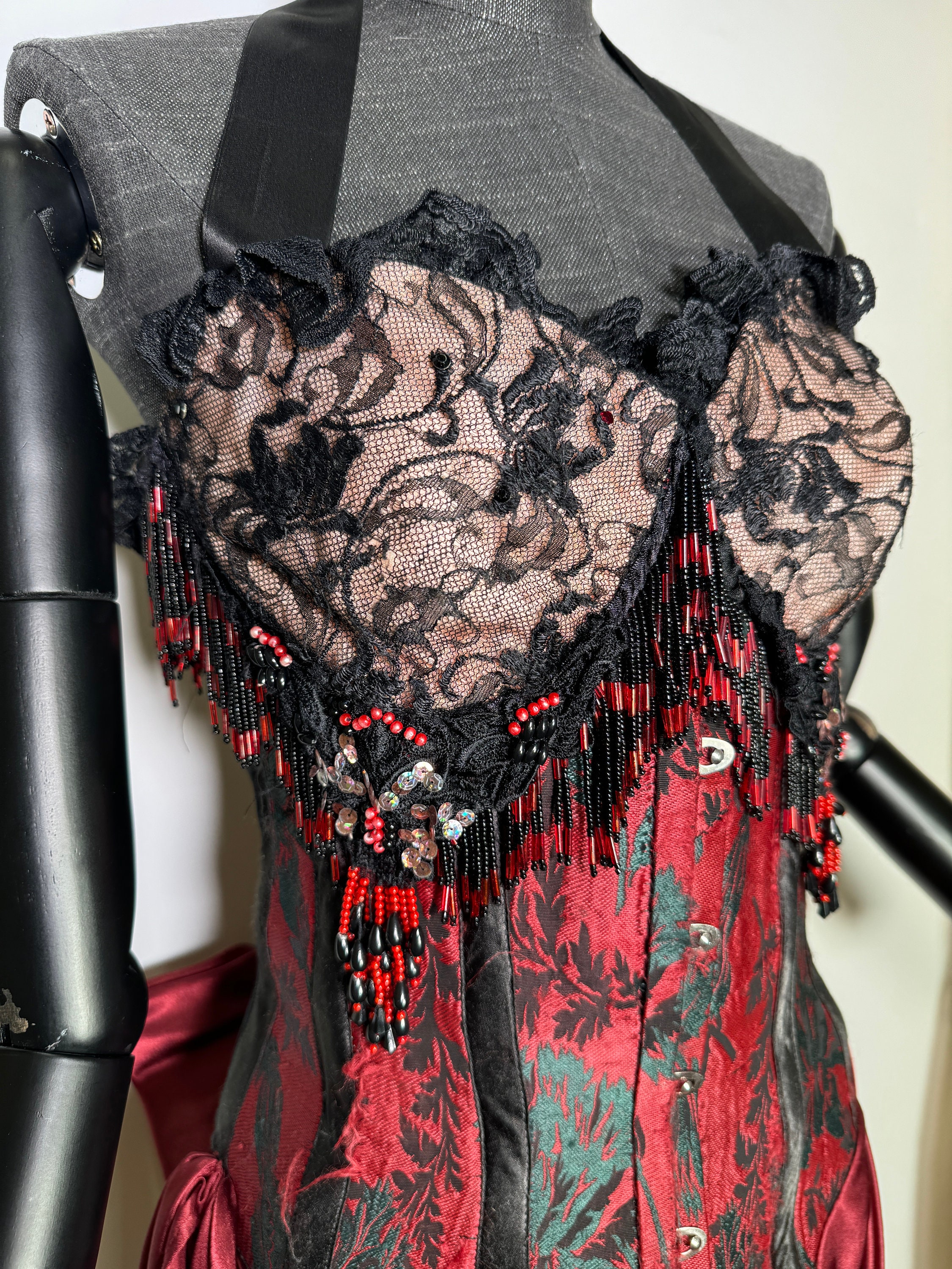 Showgirls Red Outfit in Satin and Lace - Etsy