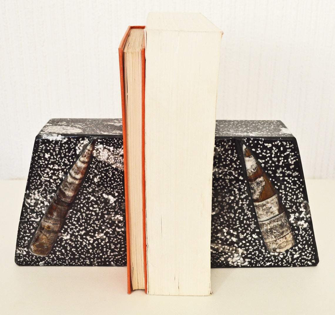 2 Sets of Pyramid Black Dappled Carved Book Ends With - Etsy UK