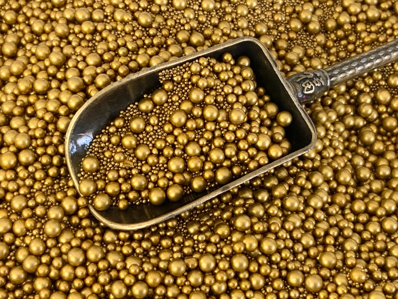 Gold Rush Tiny Glass Bubbles Tiny Glass Bubbles Shaker - Etsy UK