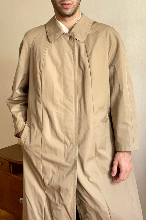 1990s Vintage Beige Long Trench Coat | Size L Relaxed… - Gem