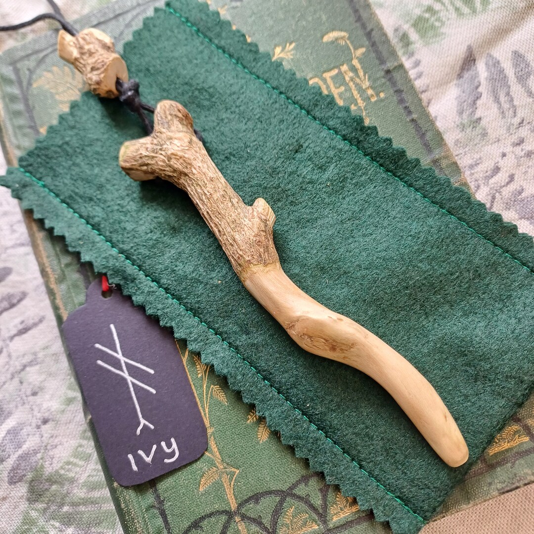 Welsh Ivy Ritual Ogham Wand Pendant, Celtic Tree, Wiccan, Pagan, Green ...