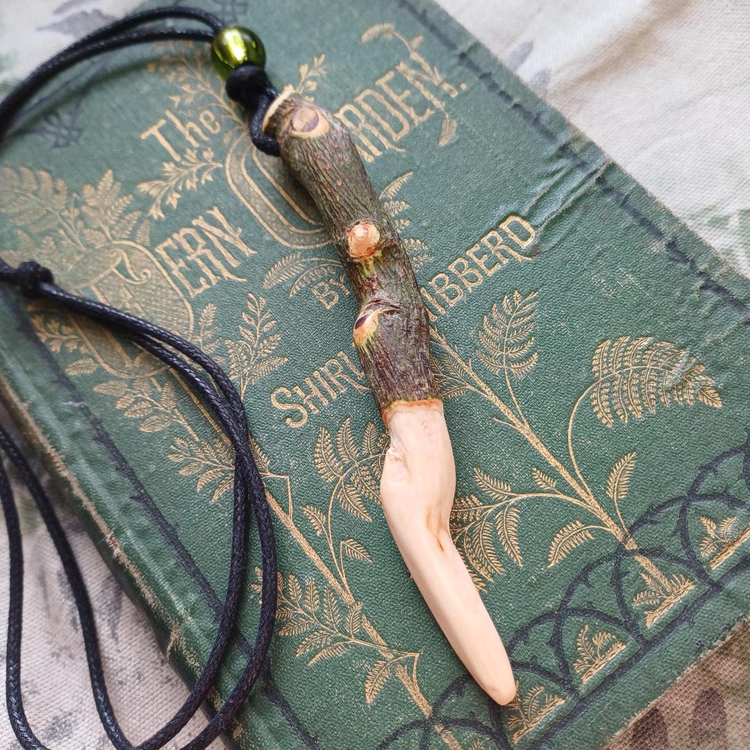 Celtic Apple Wood Wand, Celtic, Abundance, Generosity, Witchcraft ...