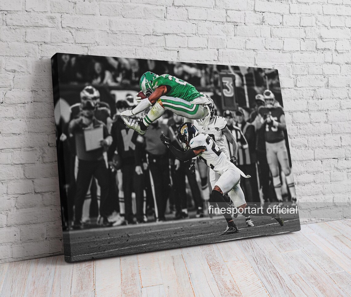 Saquon Barkley Reverse Hurdle Philadelphia Canvas Wrap or Museum ...