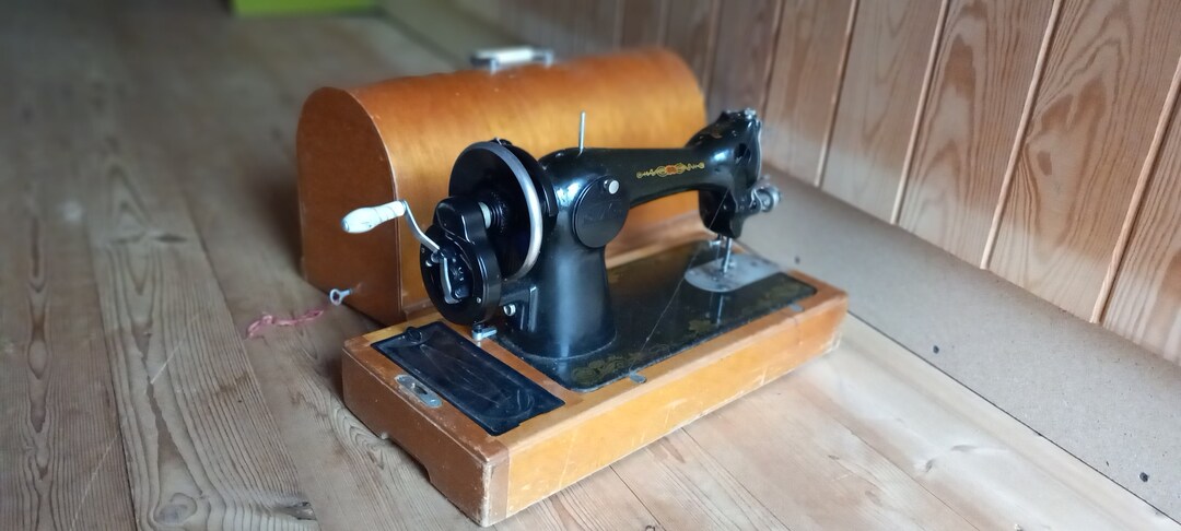 Antique Vintage Soviet Sewing Machine PMZ - Etsy