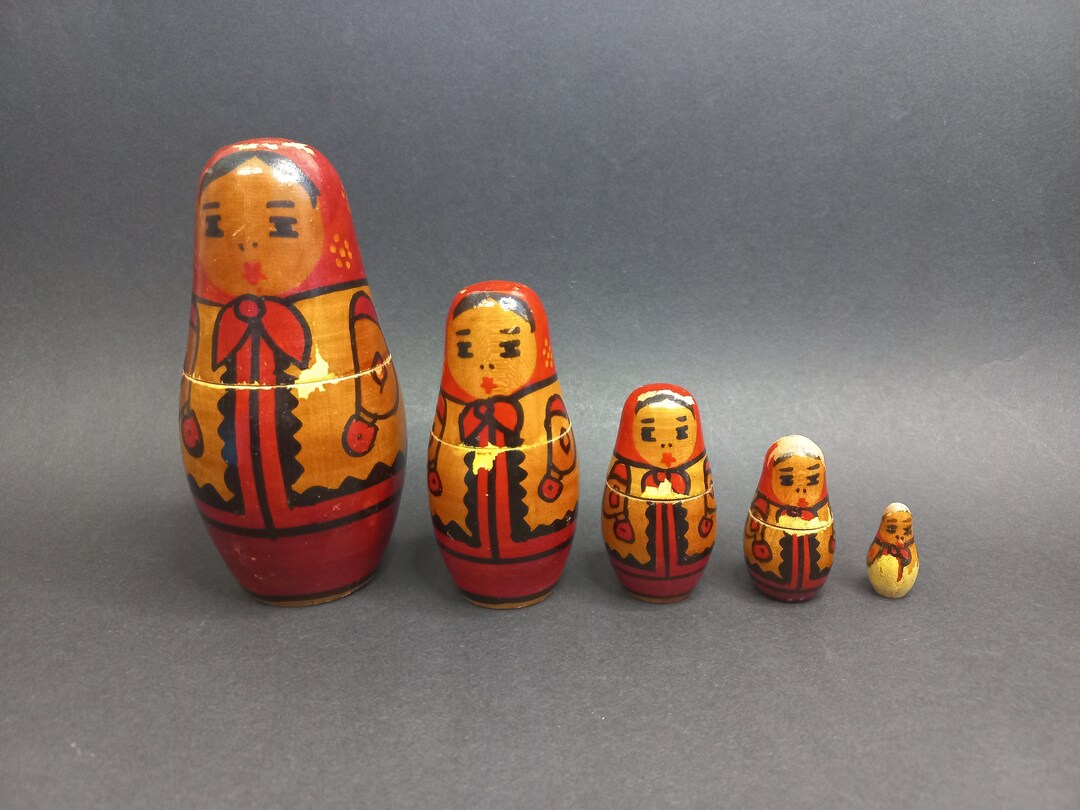 Soviet Vintage Old Nesting Dolls Set of 5, Russian Soviet Nesting Dolls ...