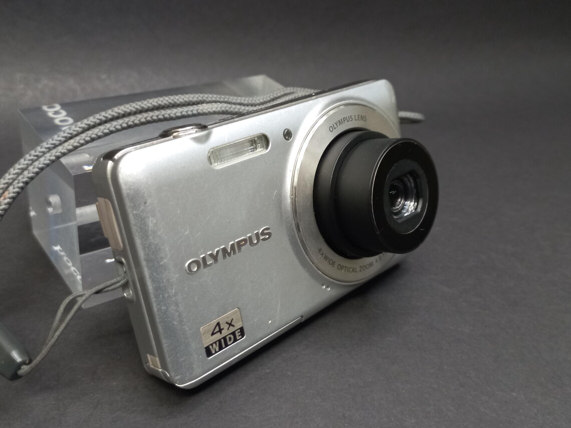 Vintage Digital Camera Olympus VG-150 Wide 12 Megapixel - Etsy