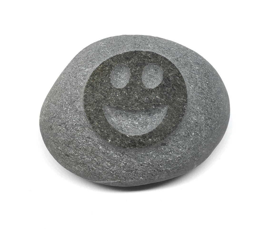 Smiley Stone Hand Flatterer 3D Engraving - Etsy