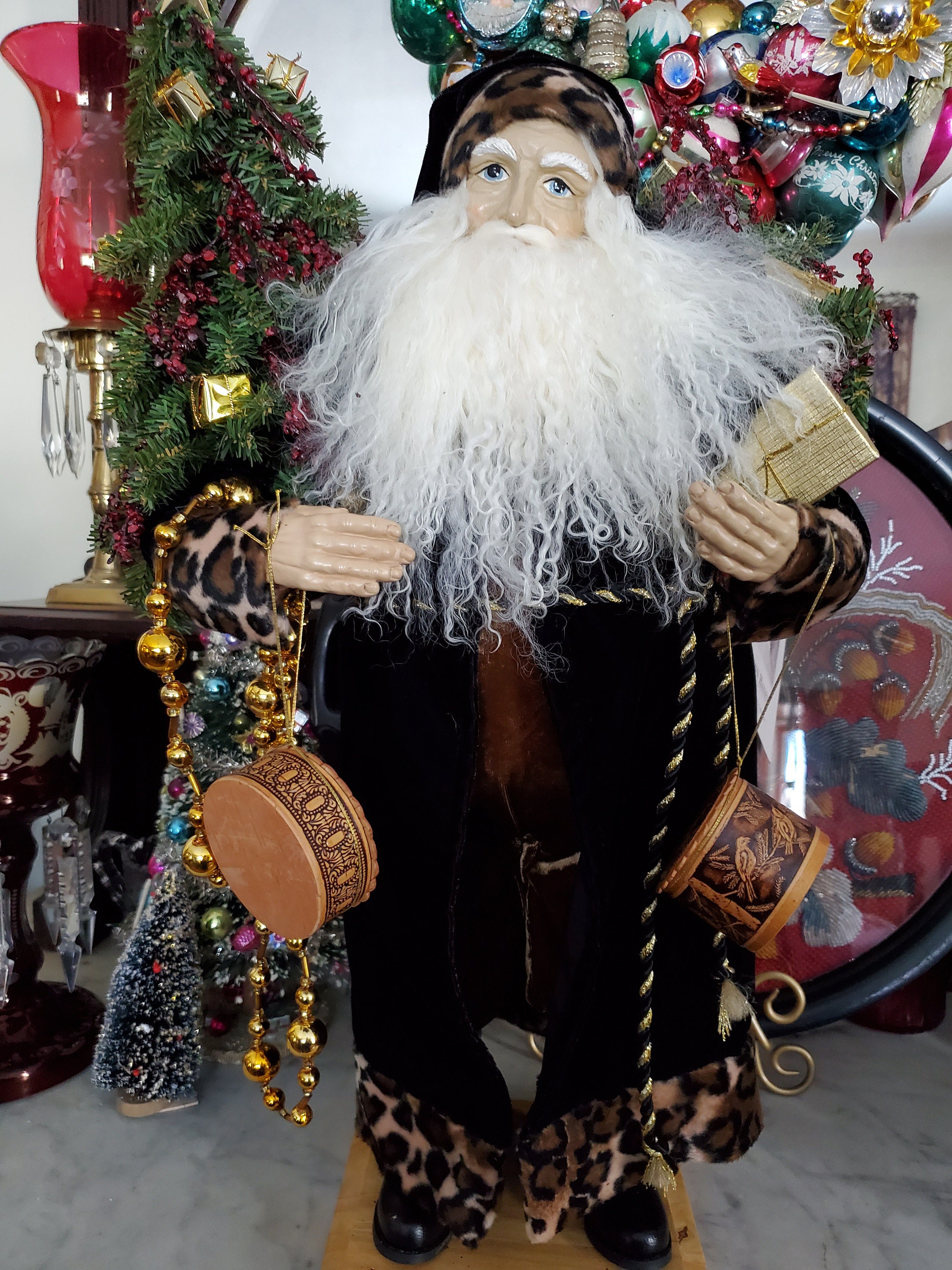 Lynn Haney Santa for sale | Only 2 left at -65%