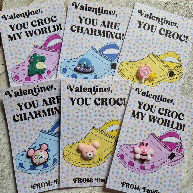 Classroom Valentine Cards With Shoe Charms | Kids Valentine Exchange ...
