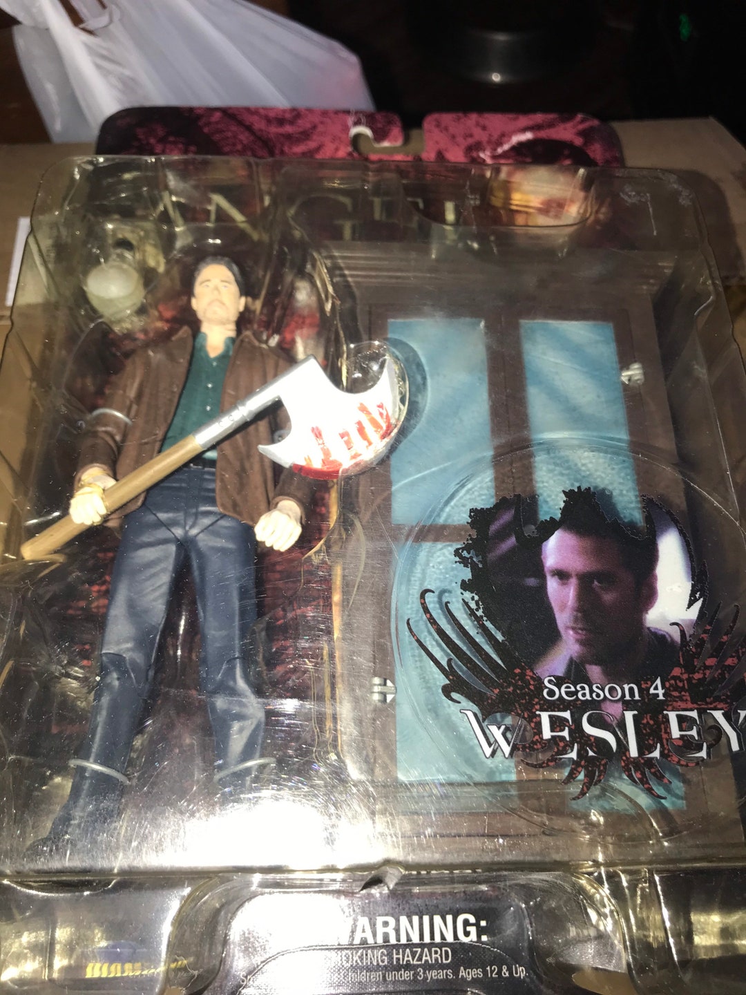 Wesley-angel season 4 Action Figure With Bloody Axe diamond Select Toys ...