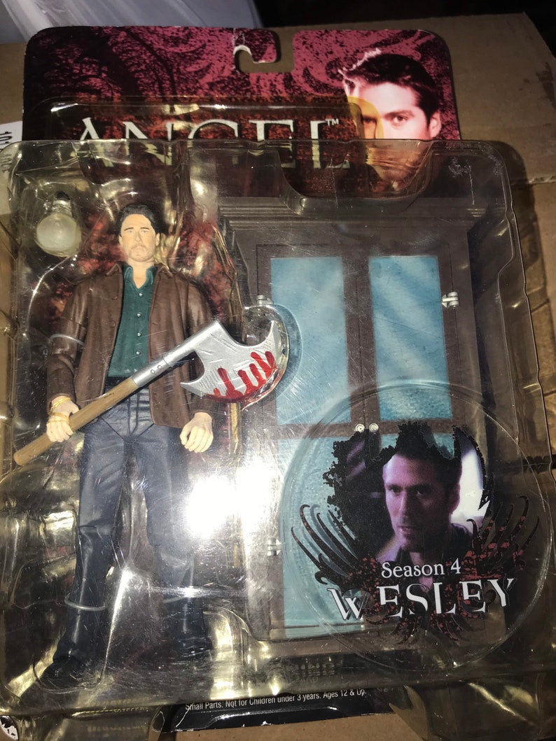 Wesley-angel season 4 Action Figure With Bloody Axe diamond Select Toys ...