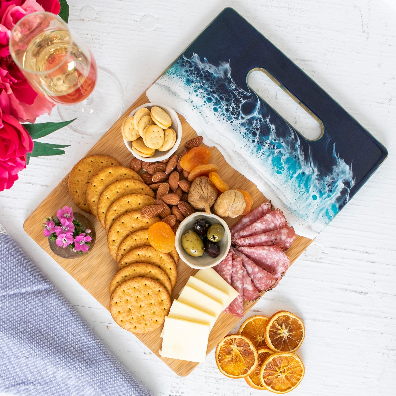 Resin Ocean Cheese Board With Utensil Set, Charcuterie Board Cheese ...