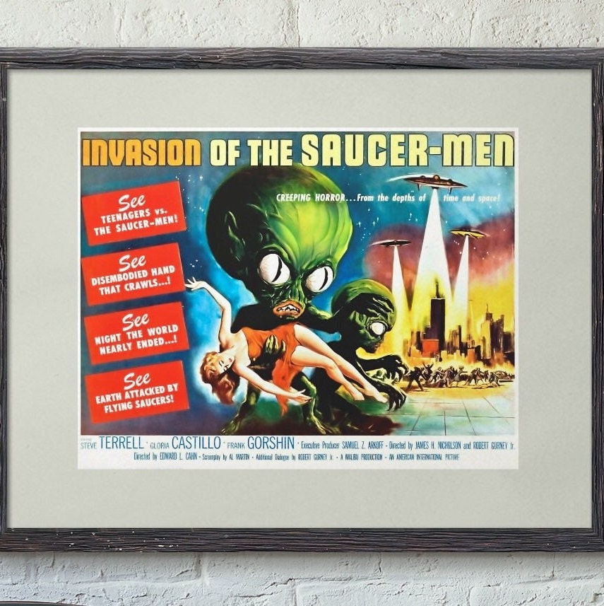 Invasion Of The Saucer Men Statue