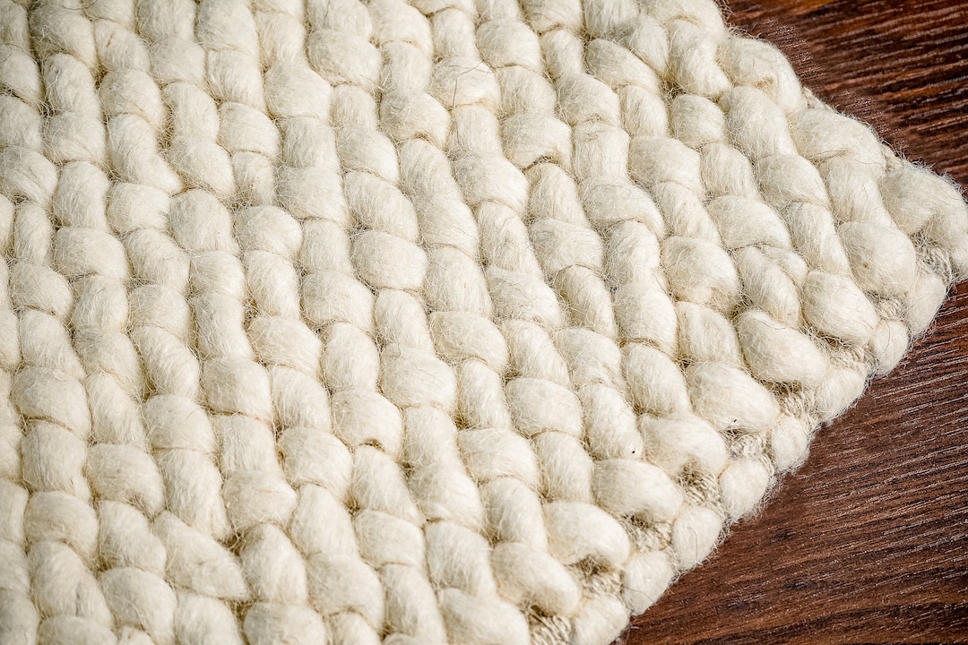 Ivory Cashew Looped Chunky Indoor Wool Rug - Hand Woven Premium ...