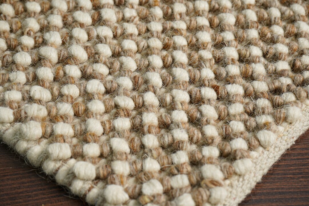 Beige White Chunky Looped Wool Rug Scandinavian Hand Made Fluffy Soft ...