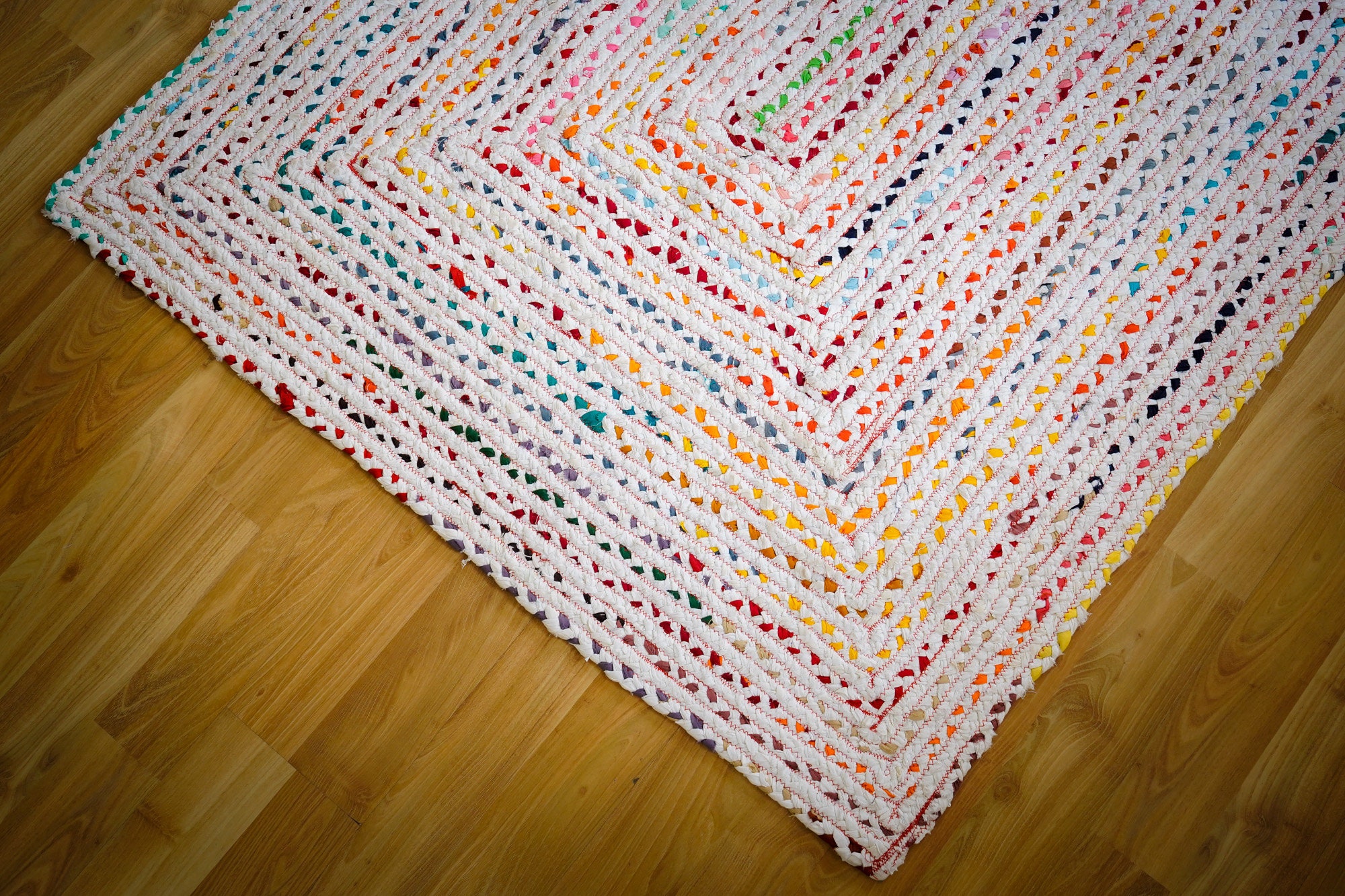 Multi Chindi Rainbow White Rag Rug, Handcrafted Recycled Cotton Home ...