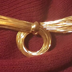 Gold Vintage Wire Brooch - Etsy