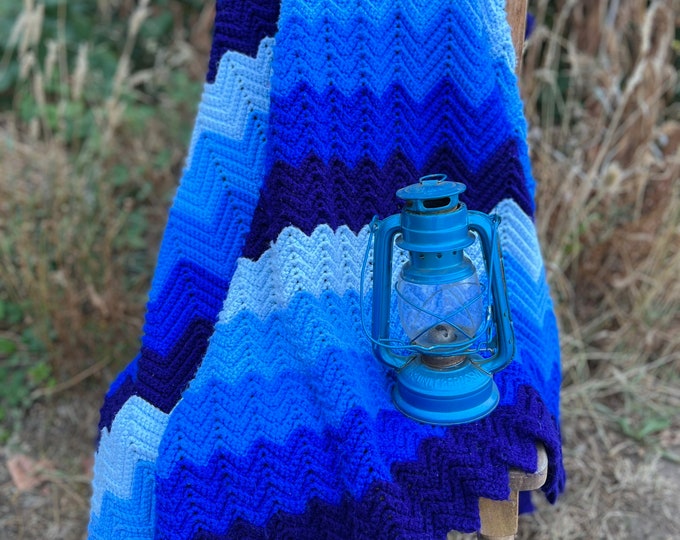 Indigo Blue Chevron Print Afghan, Blue Afghan, Vintage Afghan, Chevron ...