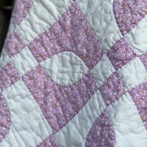 B) Beautiful Lavender & White Floral Patchwork Quilt Piece, Crafters ...
