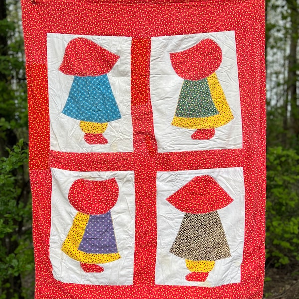 Holly Hobby Quilt - Etsy