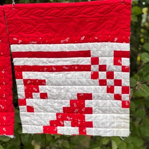 B Christmas Red and White Patchwork Quilt Piece, Patchwork Quilt, Red ...