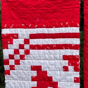 B Christmas Red and White Patchwork Quilt Piece, Patchwork Quilt, Red ...