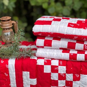 B Christmas Red and White Patchwork Quilt Piece, Patchwork Quilt, Red ...