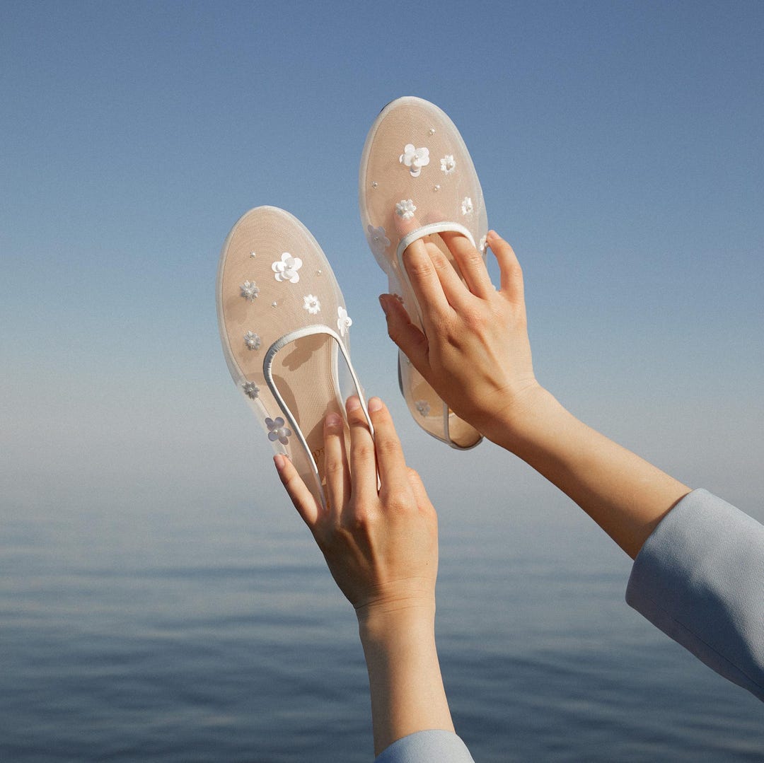 White Mesh Wedding Flats With Floral Camomile Embroidery and Almond Toe ...