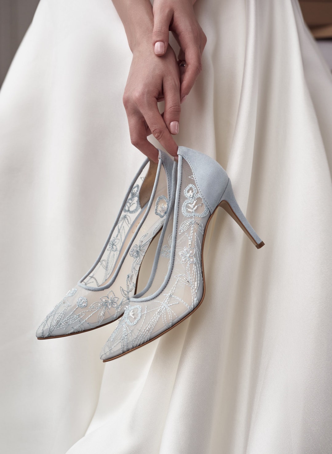 Blue Wedding Pumps With Mid Pointy Heel and Floral Embroidery, Floral ...