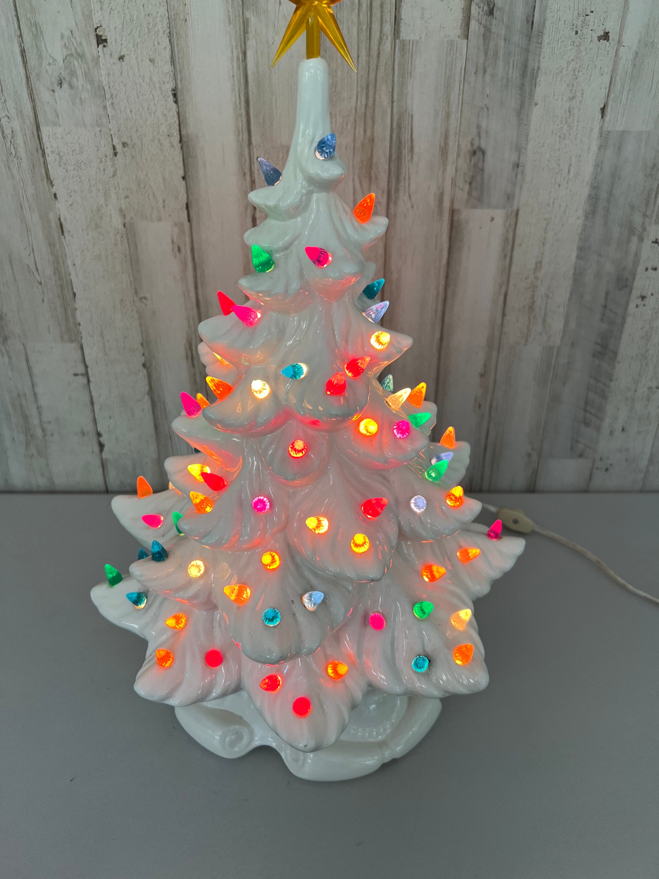 Ceramic Christmas Tree - Atlantic Mold - Ceramic Collectable - Vintage ...