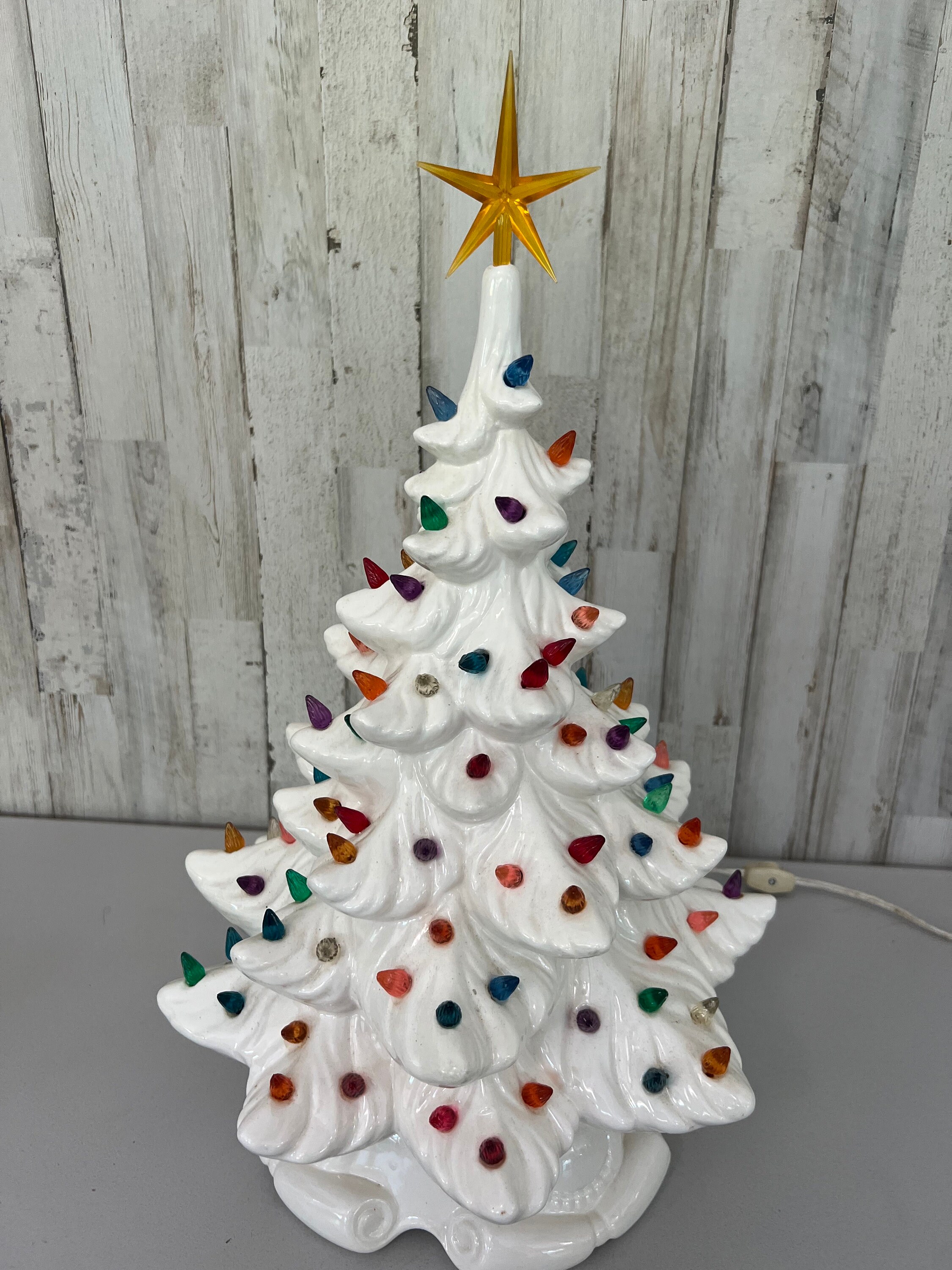 Ceramic Christmas Tree - Atlantic Mold - Ceramic Collectable - Vintage ...