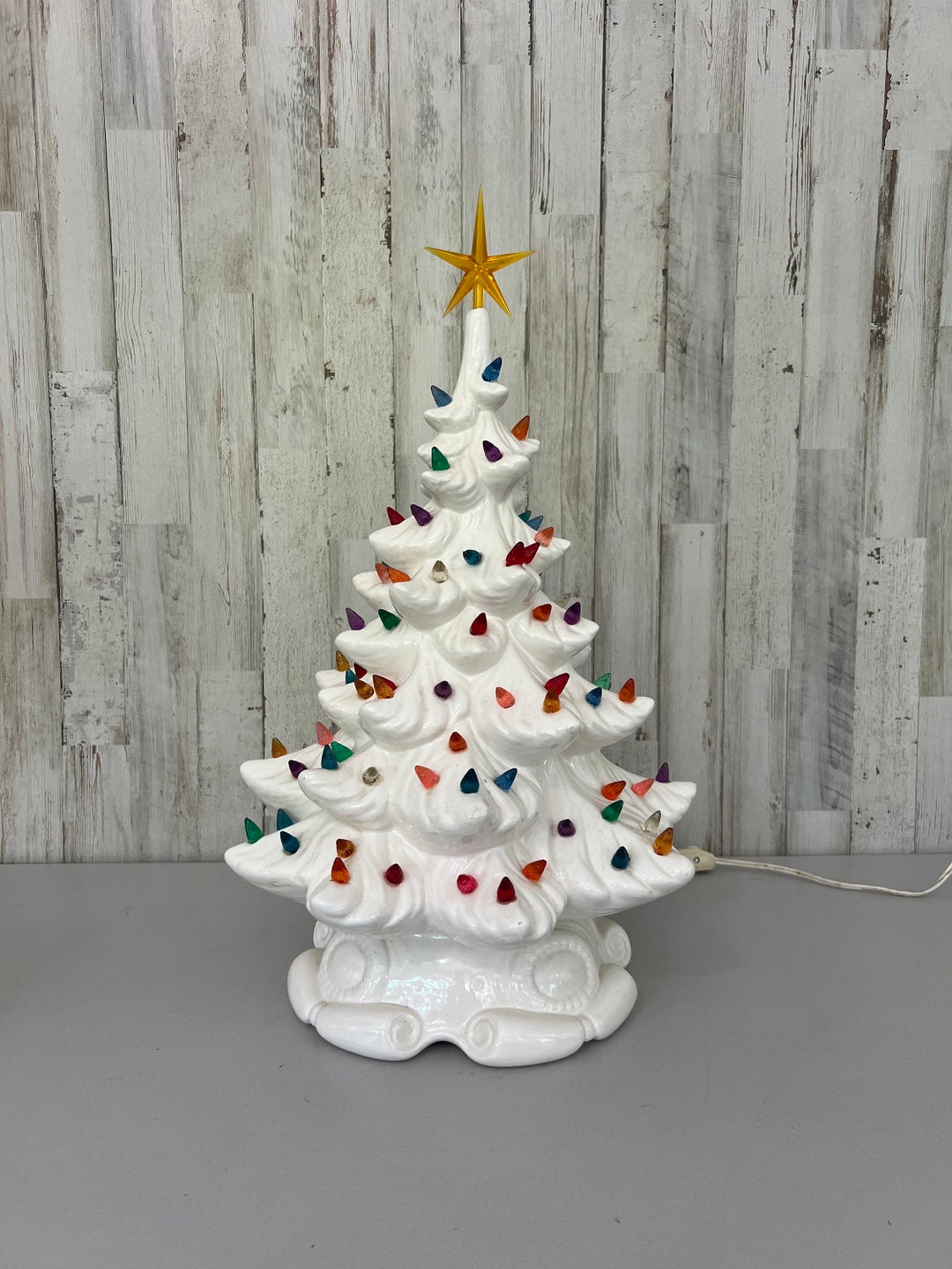 Ceramic Christmas Tree - Atlantic Mold - Ceramic Collectable - Vintage ...